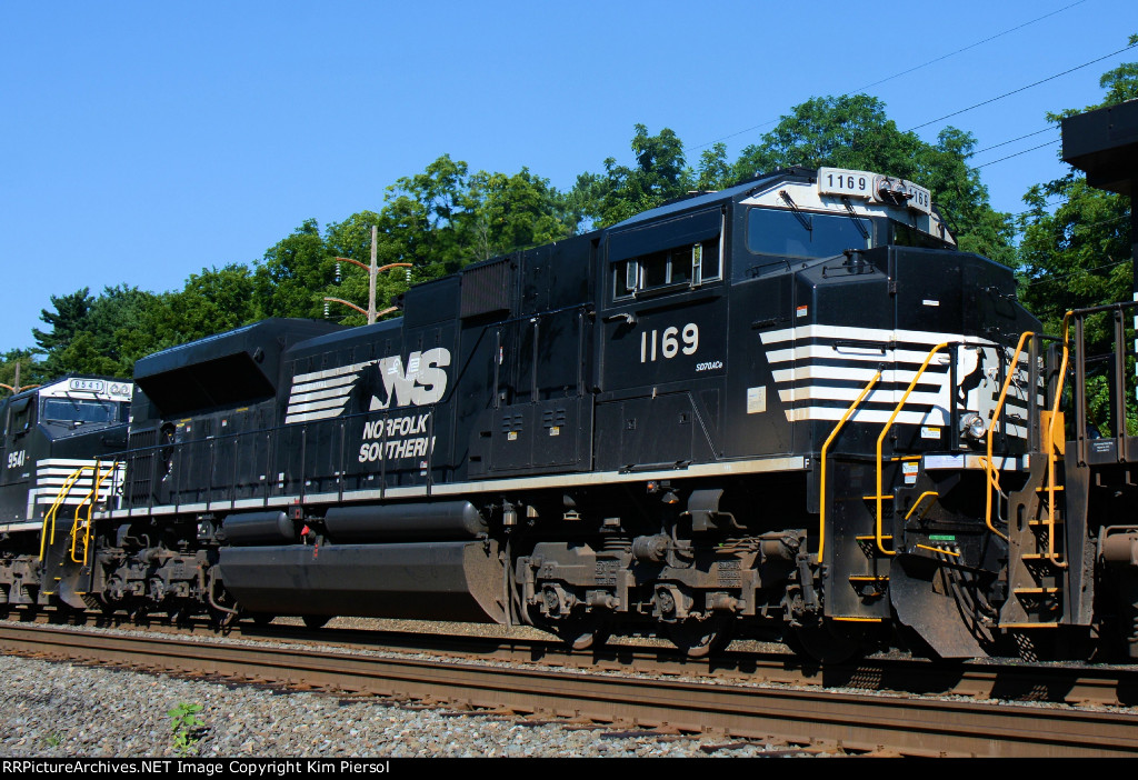 NS 1169